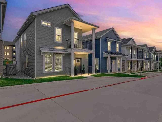 Heritage Court 2 Bedroom Apartment for Rent at 1103 S Fm 1417, Sherman, TX 75092