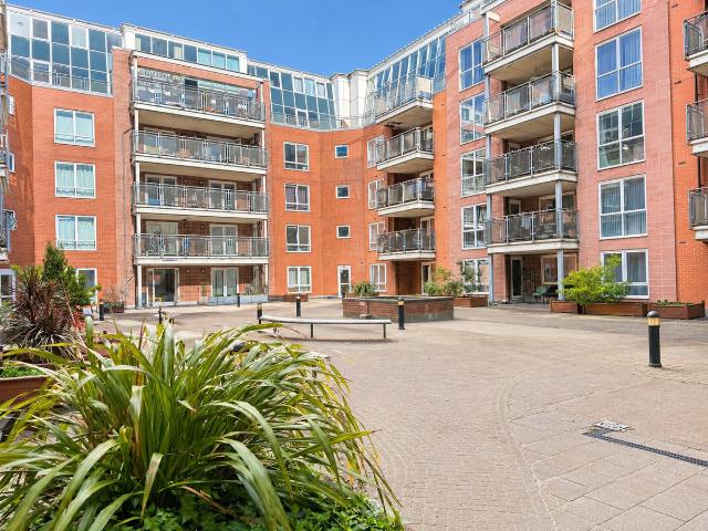 Heritage Court, Birmingham B18, 2 bed flat to rent, £1,450 pcm | PrimeLocation