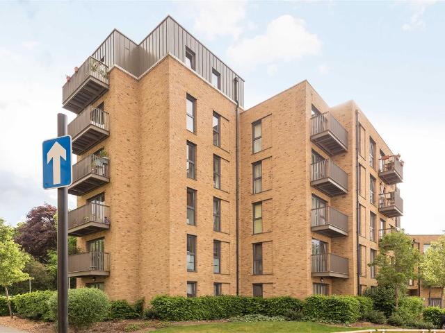 Heritage Court, Connersville Way, Croydon CR0, 1 bed flat to rent, £1,400 pcm | PrimeLocation
