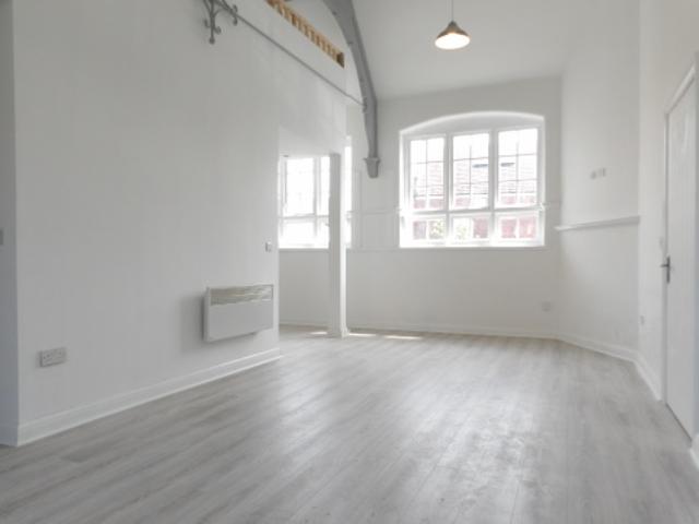 Heritage Court, Mansfield NG20, 2 bed flat to rent, £750 pcm | PrimeLocation