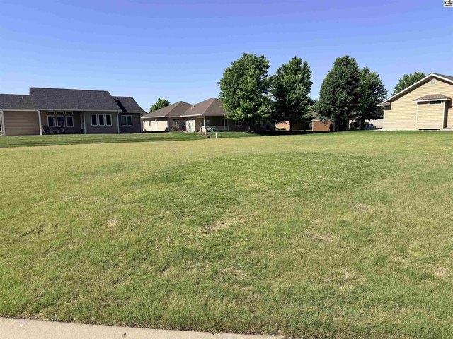 Heritage Dr, McPherson, KS 67460