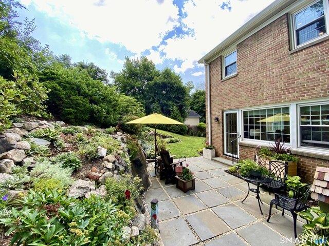 Heritage Hill Rd Unit,new Canaan, Home For Sale