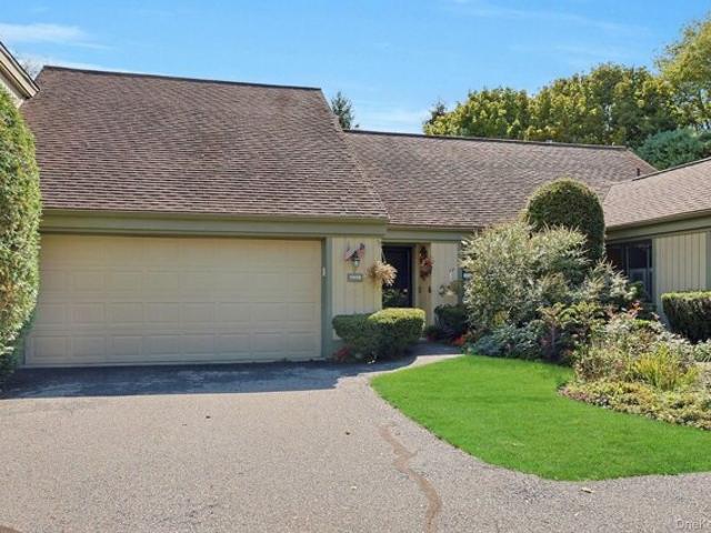 Heritage Hls Unit B, Somers, Condo For Sale