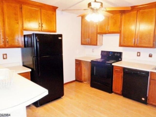 Heritage Ln Unit,hamburg, Condo For Sale