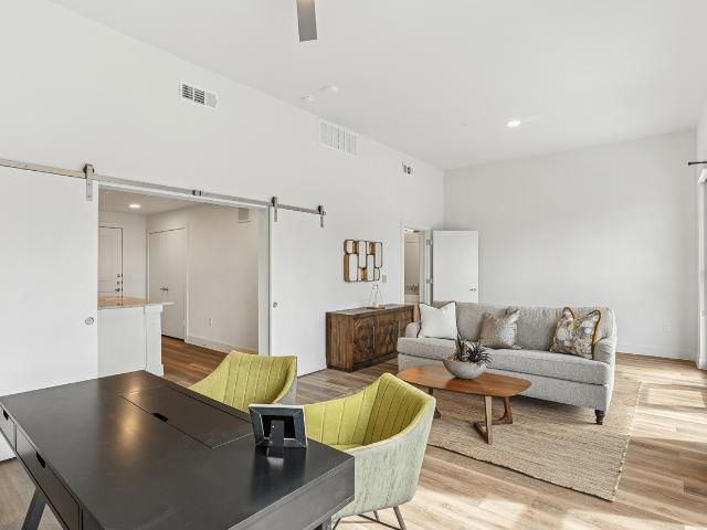 Heritage McKinney Square 1 Bedroom Apartment for Rent at 300 N Mcdonald St, Mckinney, TX 75069
