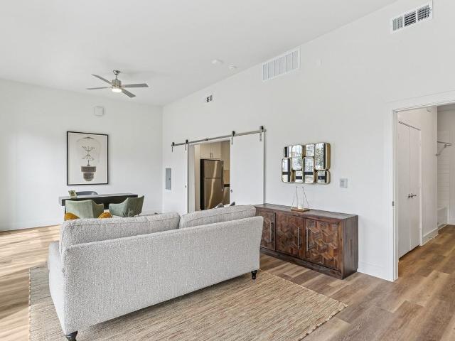 Heritage McKinney Square Studio Apartment for Rent at 300 N Mcdonald St, Mckinney, TX 75069