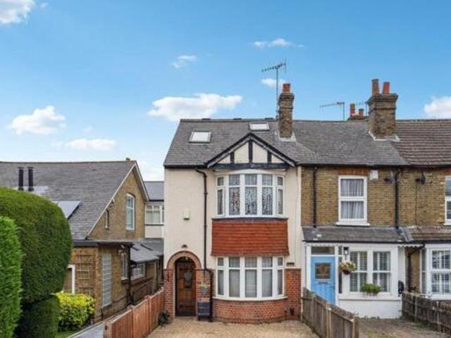 Herkomer Road, Bushey, 3 Bedroom End