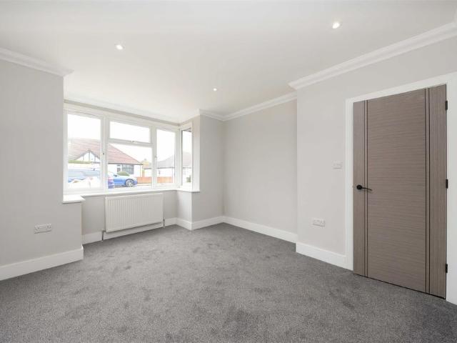 Herlwyn Avenue, Ruislip, HA4