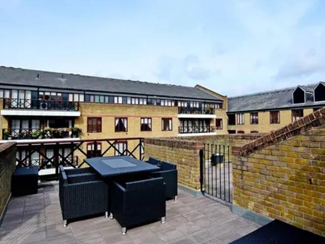 Hermitage Court, Wapping High Street, London, E1W 1NR, United Kingdom | 3 bed apartment for rent #138313808 | Rentberry
