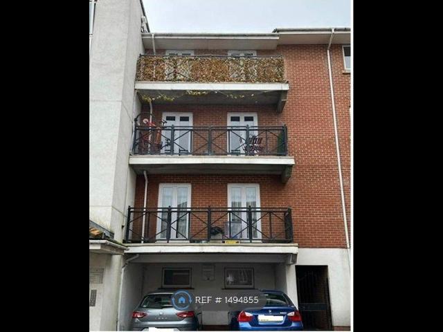 Hermitage Close, London SE2, 2 bed flat to rent, £1,750 pcm | PrimeLocation