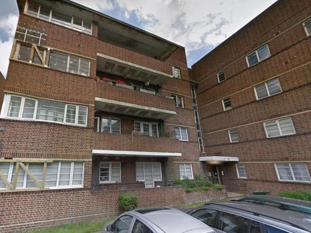 Herne Hill, London 2 bed flat to rent £2,400 pcm £554 pw