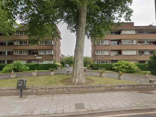 Herne Hill, London SE24, 2 bed flat to rent, £2,400 pcm | PrimeLocation