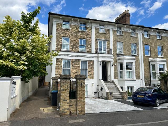 Herne Road, Surbiton KT6, Studio to rent, £875 pcm | PrimeLocation