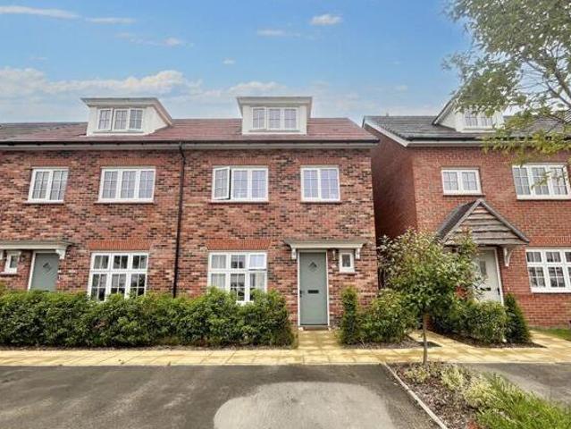 Heron Way, Liphook, 4 Bedroom Semi detached