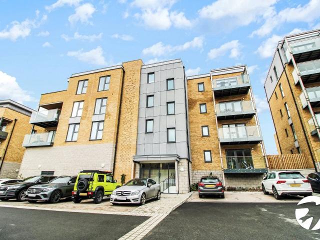 Heron Court, Castle Hill Drive, Castle Hill, Swanscombe DA10, 2 bed flat to rent, £1,700 pcm | PrimeLocation