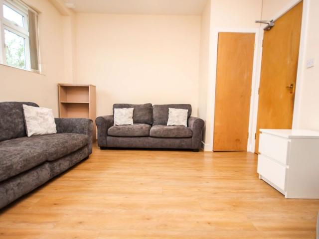 Heron Court Road, Bournemouth, BH3