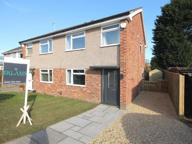 Heron Close, Knutsford 3 bed semi detached house to rent £1,550 pcm £358 pw