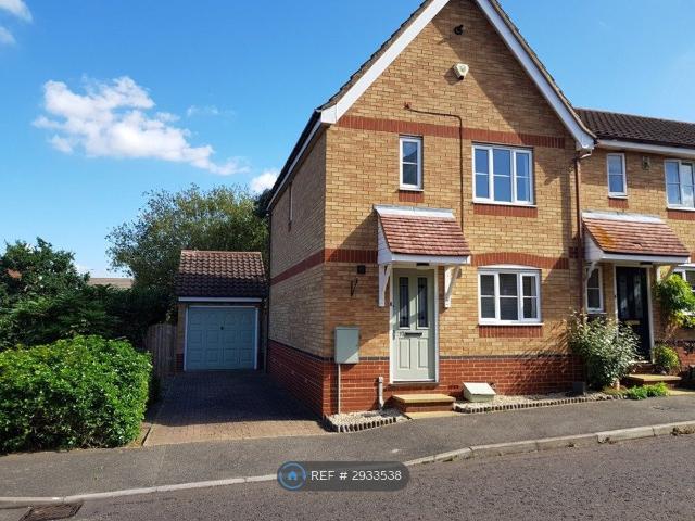 Heron Close, Rayleigh SS6, 3 bed semi detached house to rent, £1,900 pcm | PrimeLocation