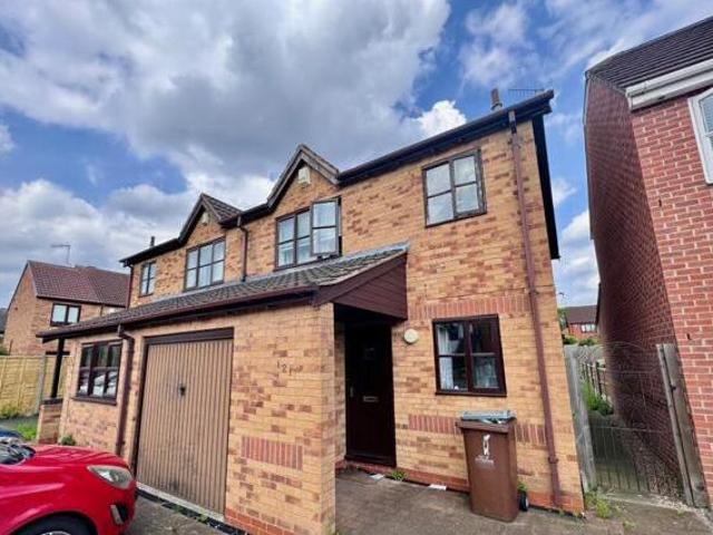 Heron Drive, Lenton, 3 Bedroom Town
