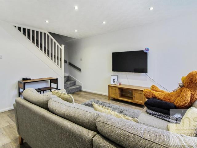 Heron Drive, Lenton, Nottingham NG7, 2 bed semi detached house to rent, £1,550 pcm | PrimeLocation