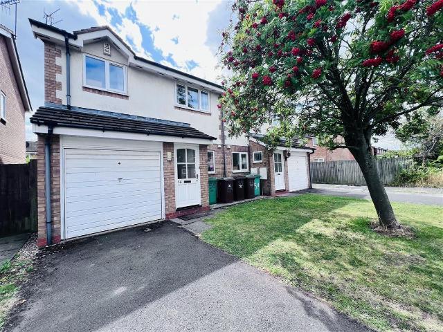 Heron Drive, Lenton, Nottingham NG7, 3 bed shared accommodation to rent, £1,495 pcm | PrimeLocation