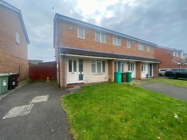 Heron Drive, Nottingham, NG7 2 bed semi detached house to rent £1,114 pcm £257 pw