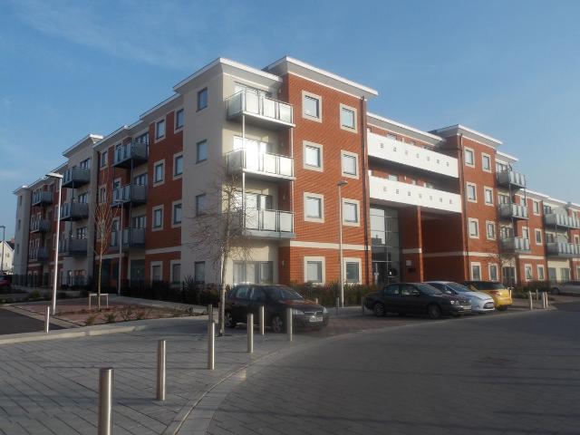 Heron House, Kennet Island RG2, 2 bed flat to rent, £1,550 pcm | PrimeLocation