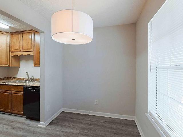 Heron Lakes Apartments 2 Bedroom Apartment for Rent at 1164 Skywood Dr, Mobile, AL 36693 Spring Valley