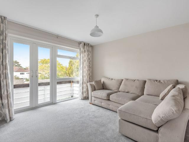 Heron Place, Oxford OX2, 2 bed flat to rent, £1,750 pcm | PrimeLocation