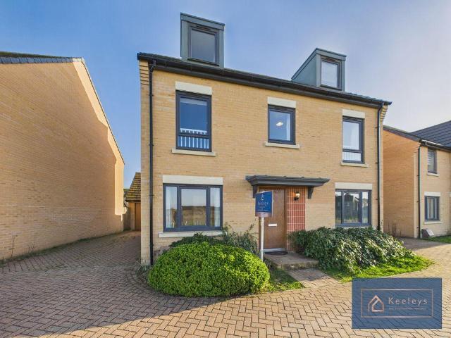 Heron Road, Northstowe. 5 bed detached house to rent £1,980 pcm £457 pw