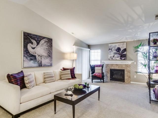 Heron Springs Townhomes and Apartments 2 Bedroom Apartment for Rent at 4100 Heron Springs Blvd, Lake Orion, MI 48359