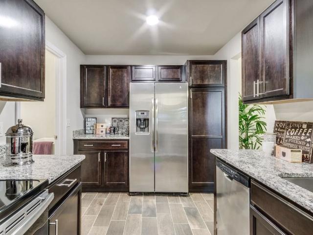 Heron Springs Townhomes and Apartments 3 Bedroom Apartment for Rent at 4100 Heron Springs Blvd, Lake Orion, MI 48359