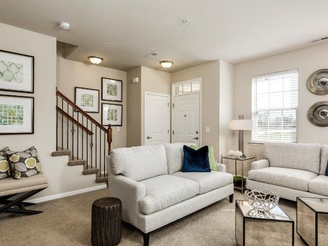Heron Springs Townhomes and Apartments 3 Bedroom Apartment for Rent at 4100 Heron Springs Blvd, Lake Orion, MI 48359
