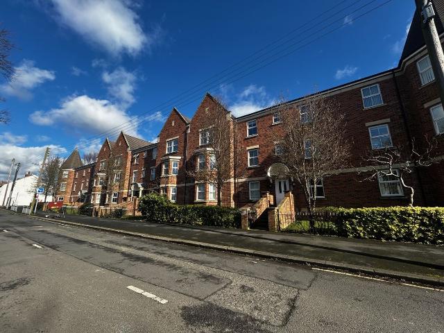 Herons Court, Durham DH1, 2 bed flat to rent, £900 pcm | PrimeLocation