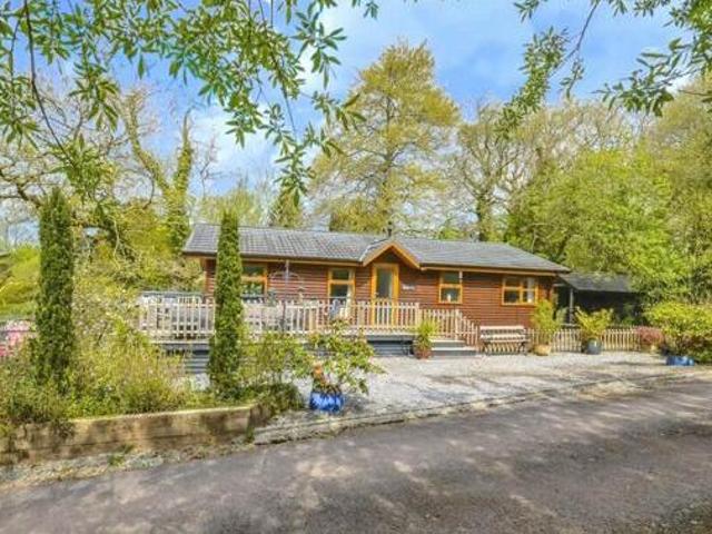 Herons Brook, Narberth, 2 Bedroom Chalet