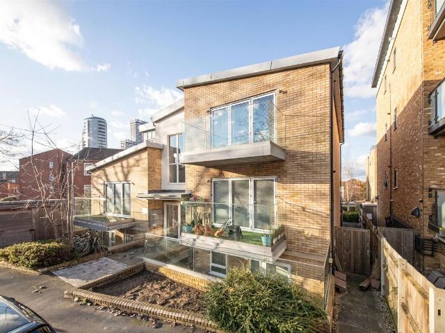 Heronsgate Court, The Avenue, Croydon CR0, 1 bed flat to rent, £1,400 pcm | PrimeLocation