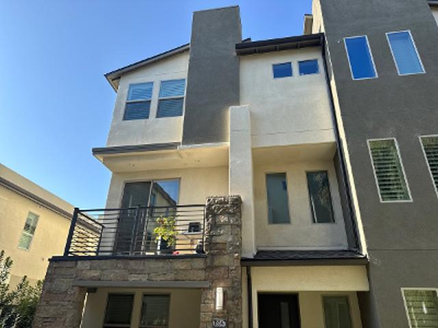 Herringbone Dr