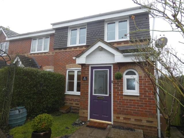 Herriard Place, Basingstoke RG22 3 bed end of terrace house to rent £1,525 pcm £352 pw