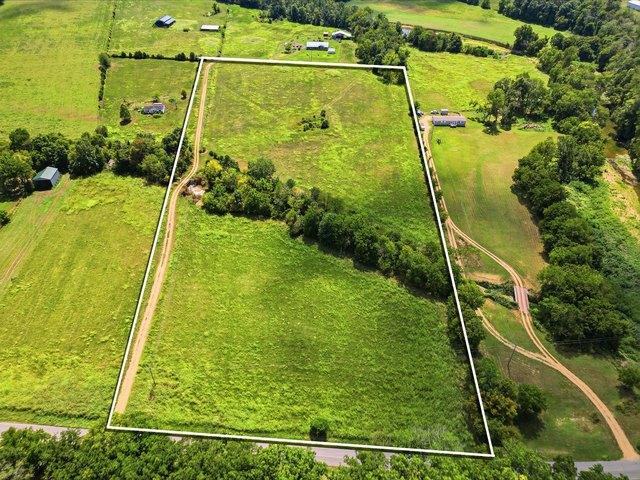 Herschal Lyles Rd, Westmoreland, TN 37186