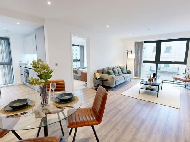 Herschel Street, Slough SL1, 2 bed flat to rent, £1,885 pcm | PrimeLocation
