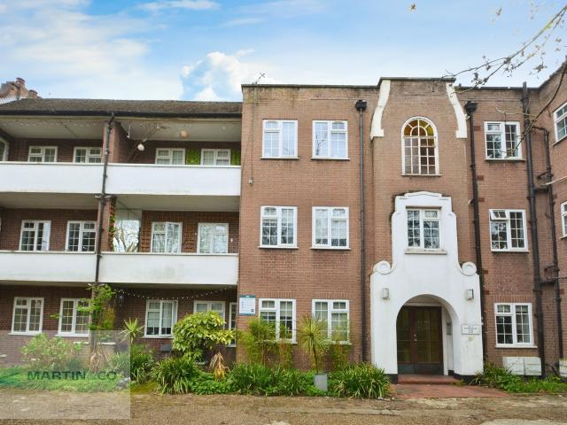Hersham Road, Walton On Thames KT12, 2 bed flat to rent, £1,650 pcm | PrimeLocation