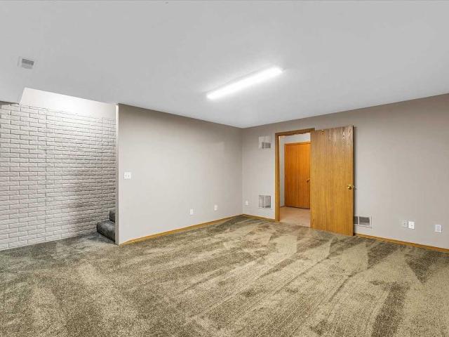 Hershey Clearwater Townhomes 2 Bedroom Apartment for Rent at 1403 N Hershey Rd, Bloomington, IL 61704 Lakewood Hillcrest