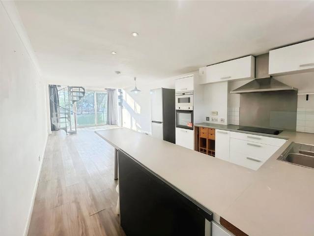 Heston Road, Hounslow, TW5 1 bed apartment to rent £1,550 pcm £358 pw