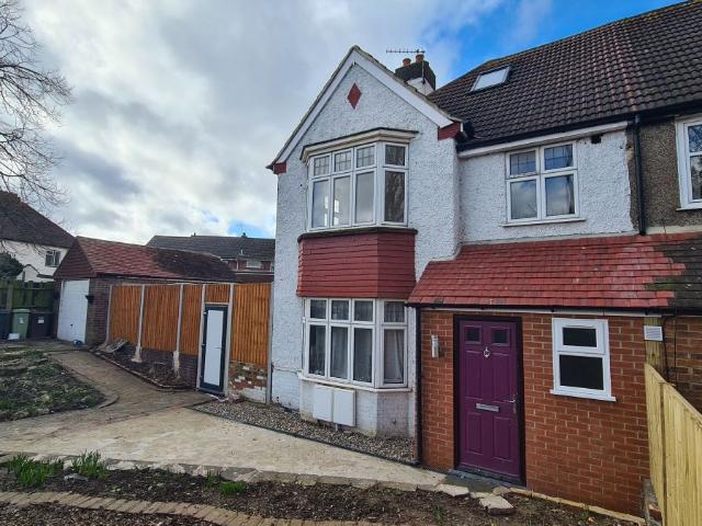 Heston Road, Hounslow TW5, 4 bed semi detached house to rent, £2,900 pcm | PrimeLocation