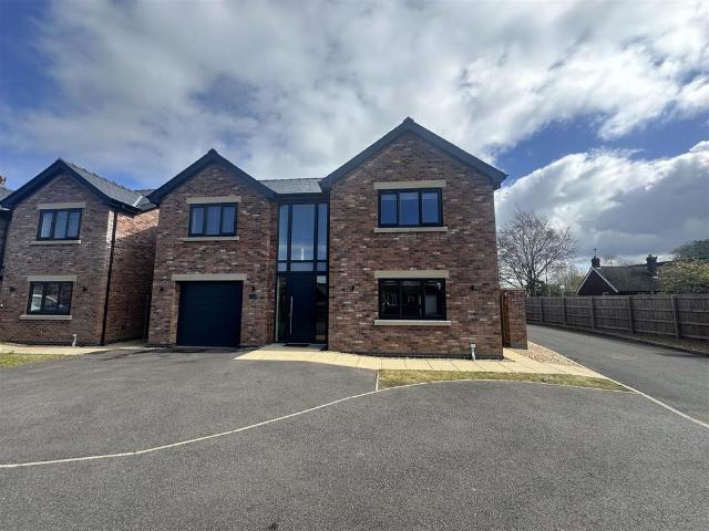 Hesketh Grove, Tarleton 4 bed detached house to rent £1,950 pcm £450 pw