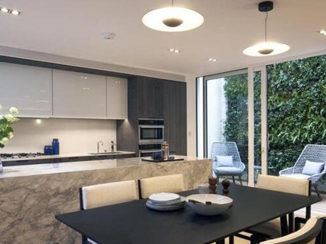 Hesper Mews, Earls Court, 4 Bedroom Mews
