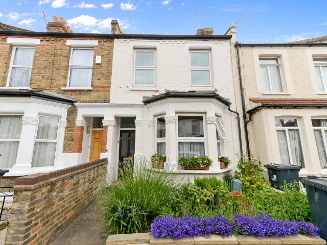 Hessel Road, London W13, 2 bed flat to rent, £1,850 pcm | PrimeLocation