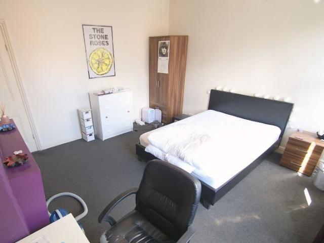 Hessle View, Hyde Park, Leeds LS6, 3 bed shared accommodation to rent, £420 pppm | PrimeLocation