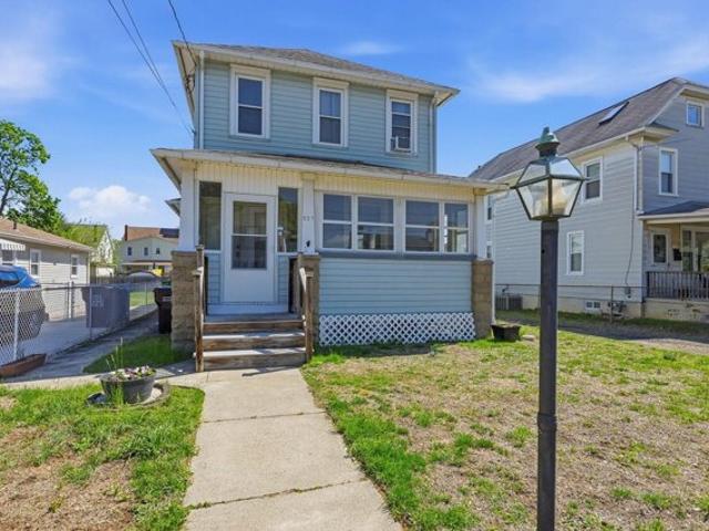 Heulings Ave, Riverside, Home For Sale