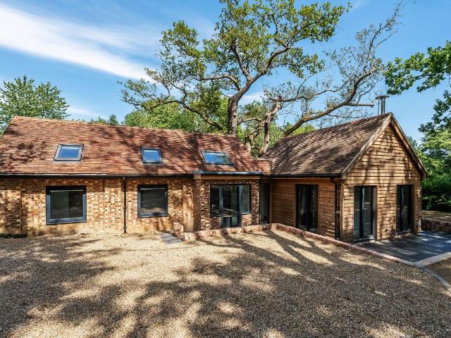 Hever Road, Edenbridge TN8, 2 bed cottage to rent, £2,200 pcm | PrimeLocation